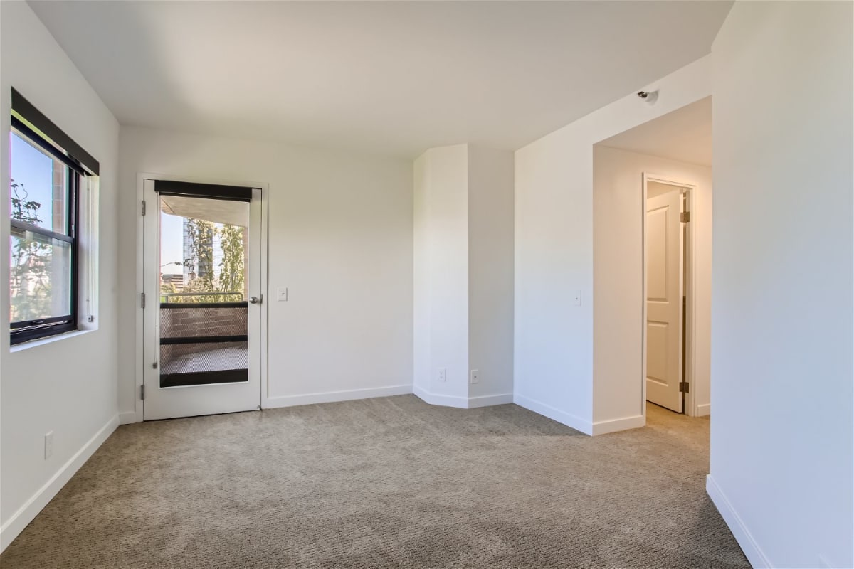 Photos and Video of Elm Row in Portland, OR