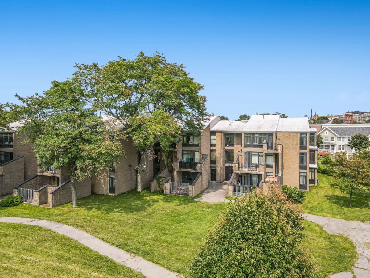 Downtown Buffalo Apartments for Rent | Shoreline Apartments