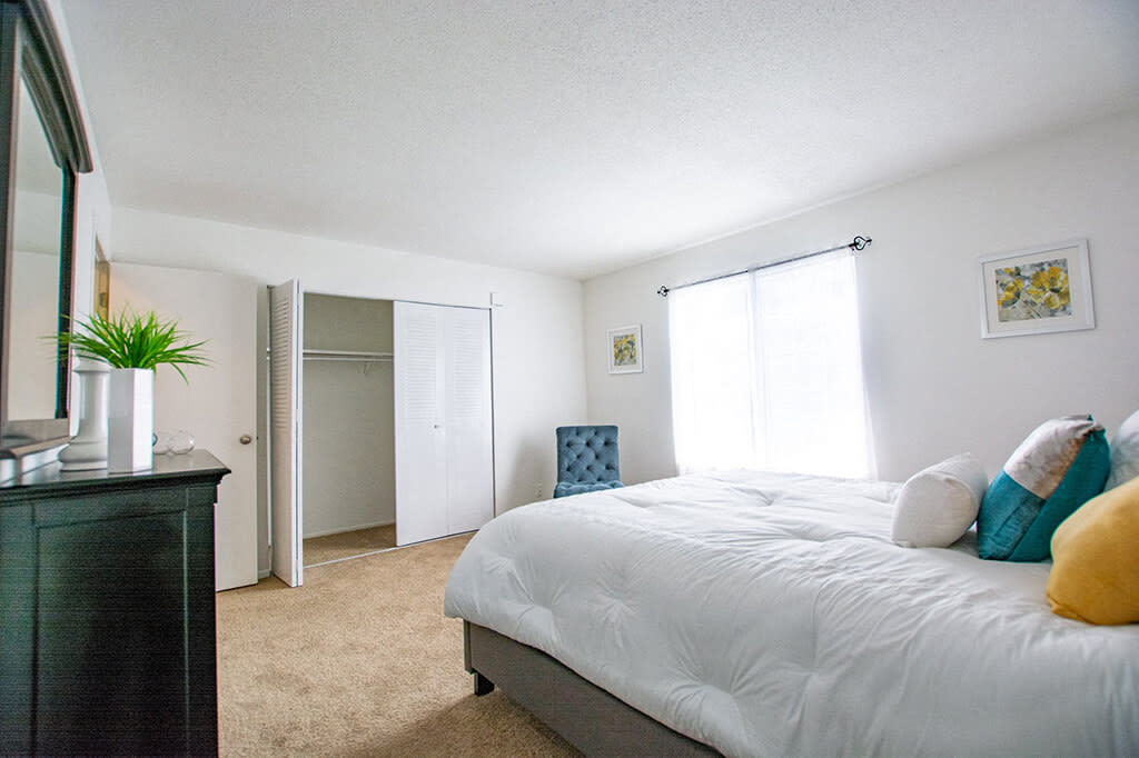 Apartments for Rent in North Indianapolis | The Lodge