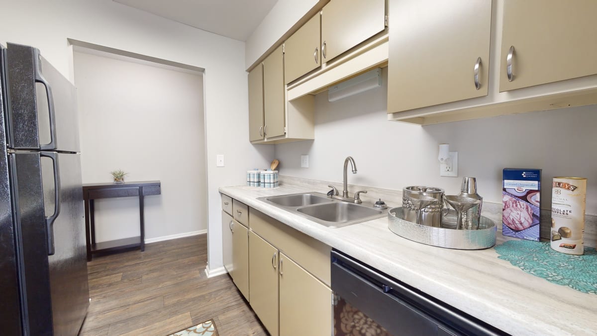 46220 Apartments | Summit at Keystone