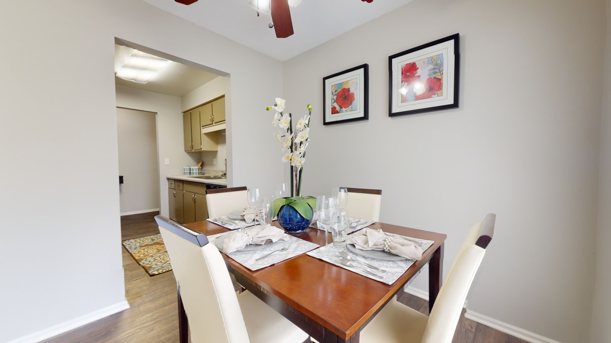 46220 Apartments | Summit at Keystone