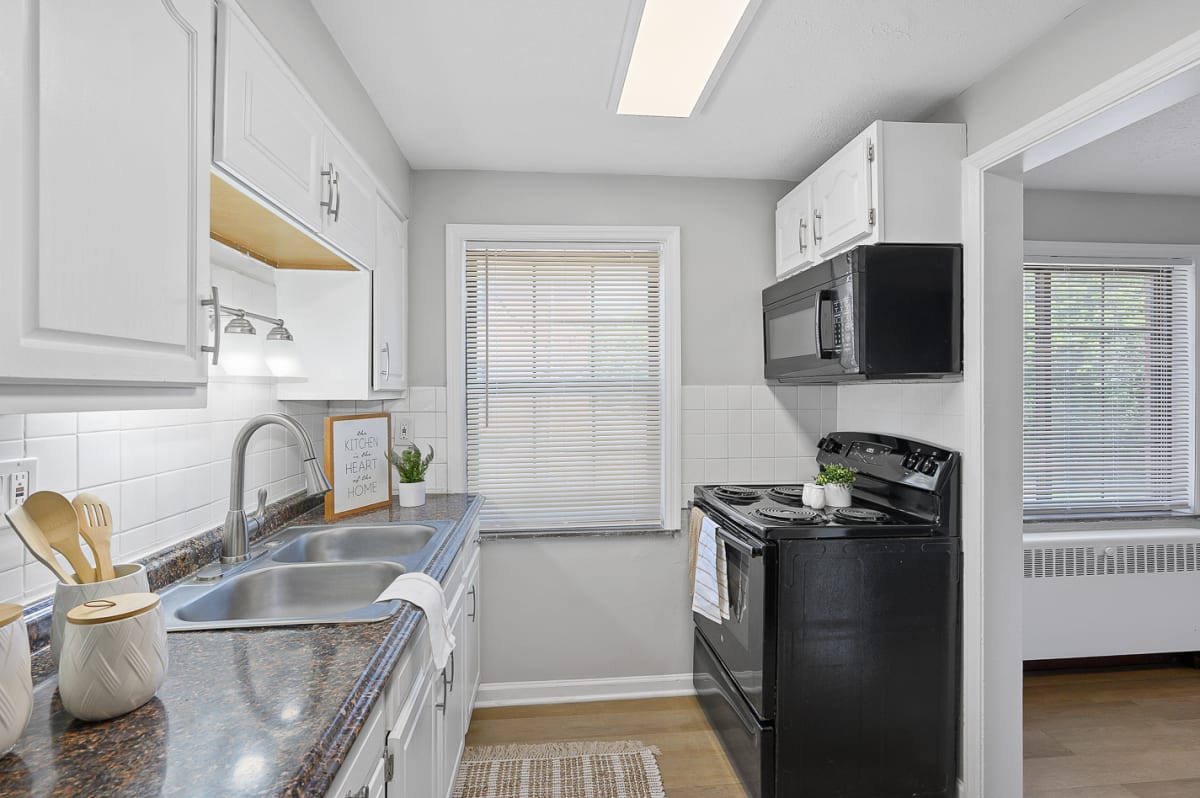 Apartments for Rent in Kettering, Ohio | Huntley Ridge