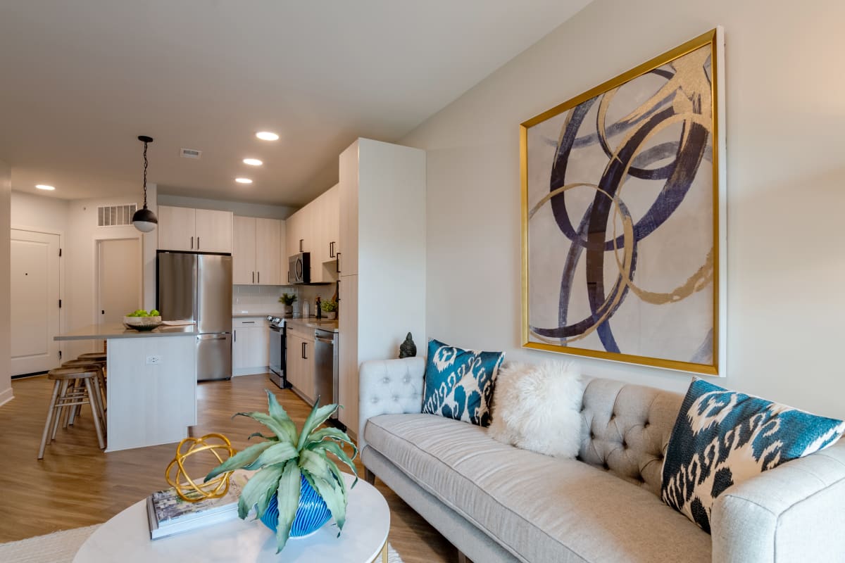 Century West Pryor Apartmentsnull