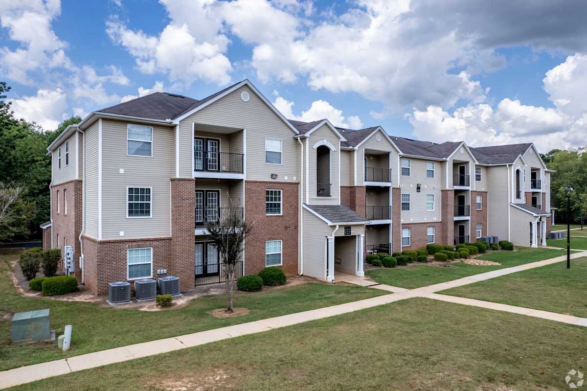 Photos and Video of Perry Heights in Perry, GA