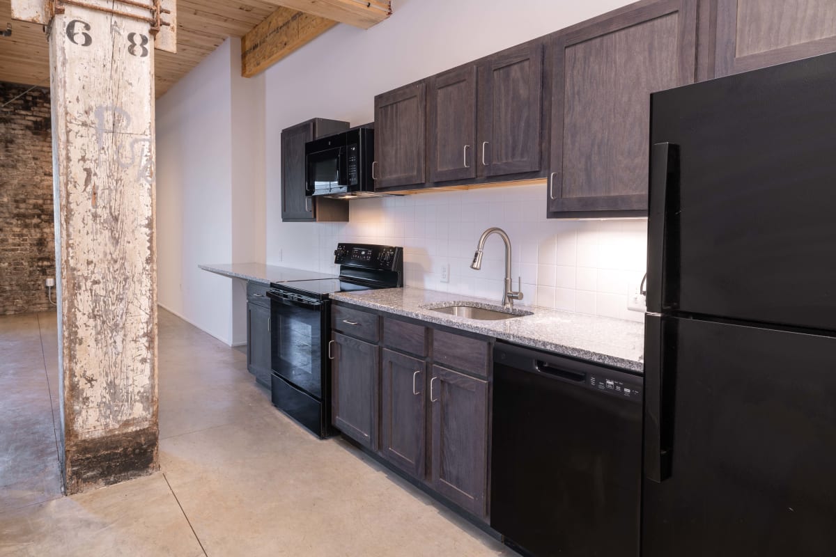 Fogelman Properties | Apartments in Memphis, TN | 99 Front Apartments
