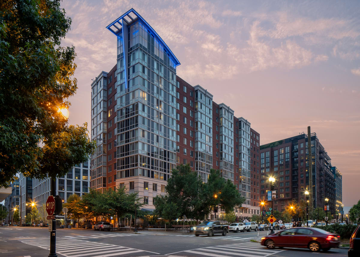 Photos and Video of 909 in Washington, DC