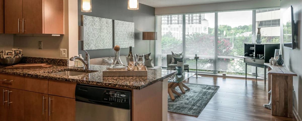 Photos and Video of Concord Crystal City in Arlington, VA