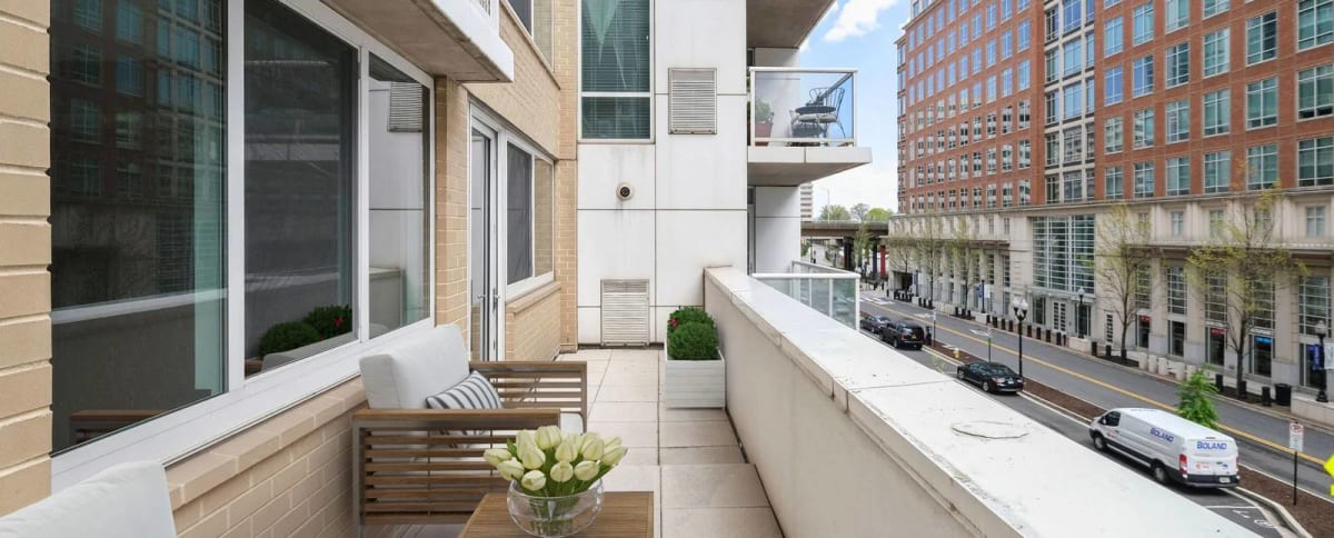 Photos and Video of Concord Crystal City in Arlington, VA