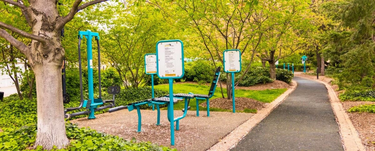 Photos and Video of Concord Crystal City in Arlington, VA