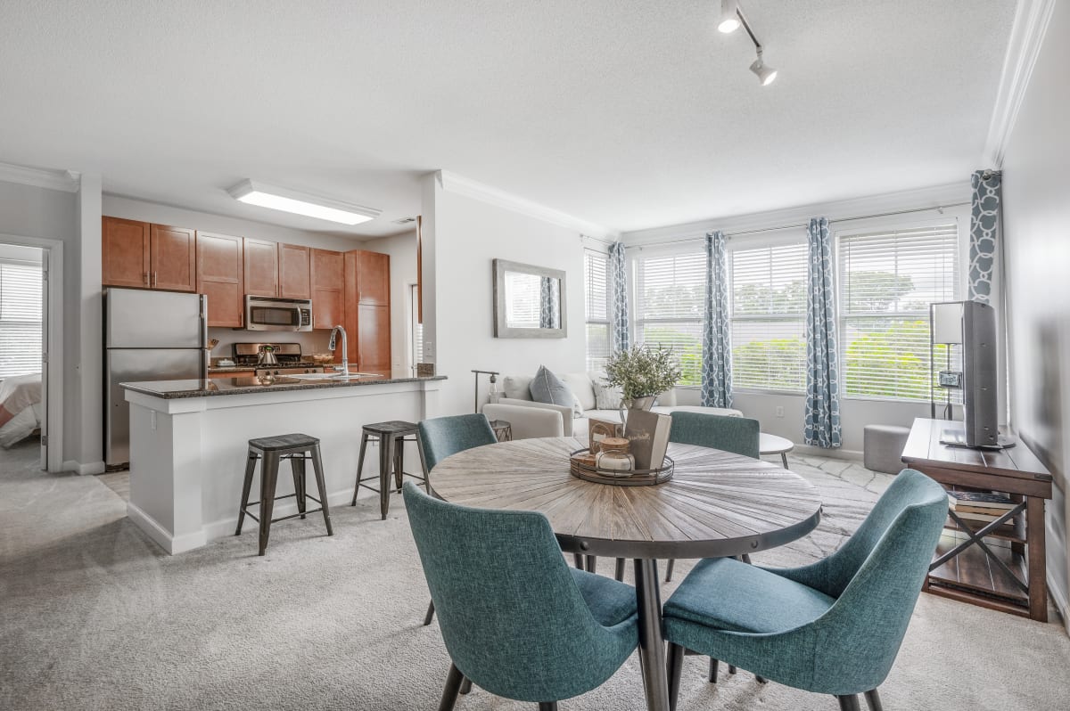 Photo Gallery | Luxury apartments in Reading, MA 01867