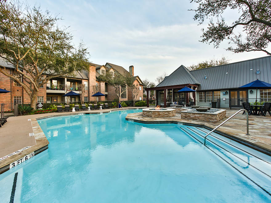 Apartments on Briar Forest and Highway 6 | The Villages of Briar Forest