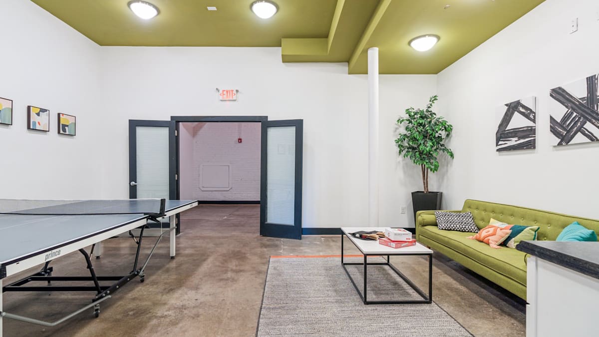 Photos / Video of luxury apartments First Colony Flats in Norfolk, VA