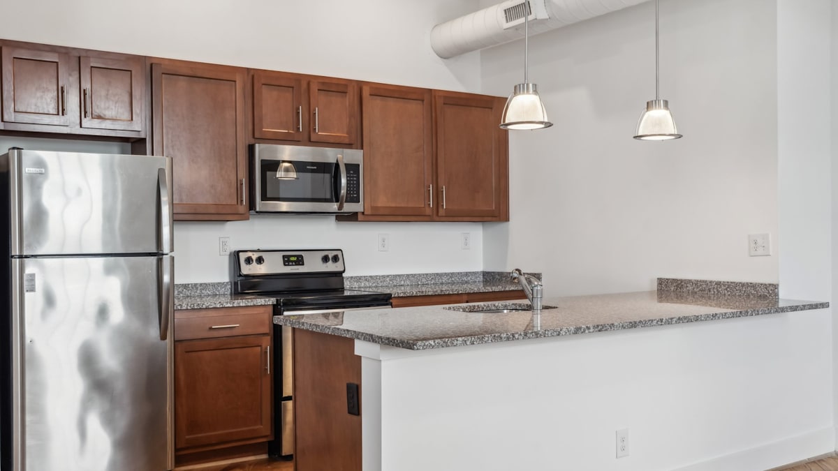 Photos / Video of luxury apartments First Colony Flats in Norfolk, VA