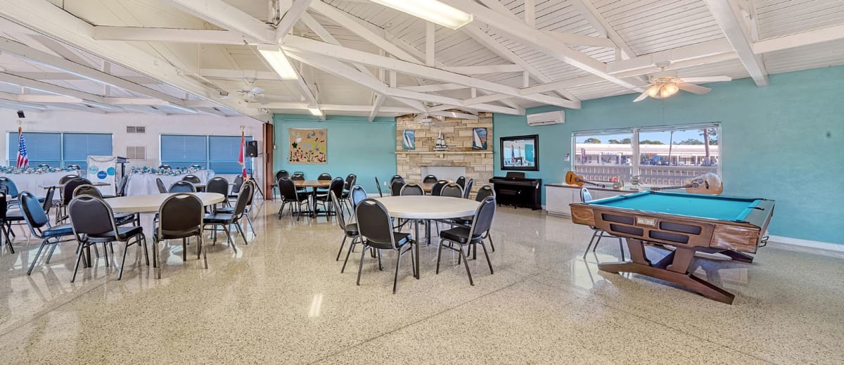 Photos and Video of Buckingham Club MHP in Sarasota, FL