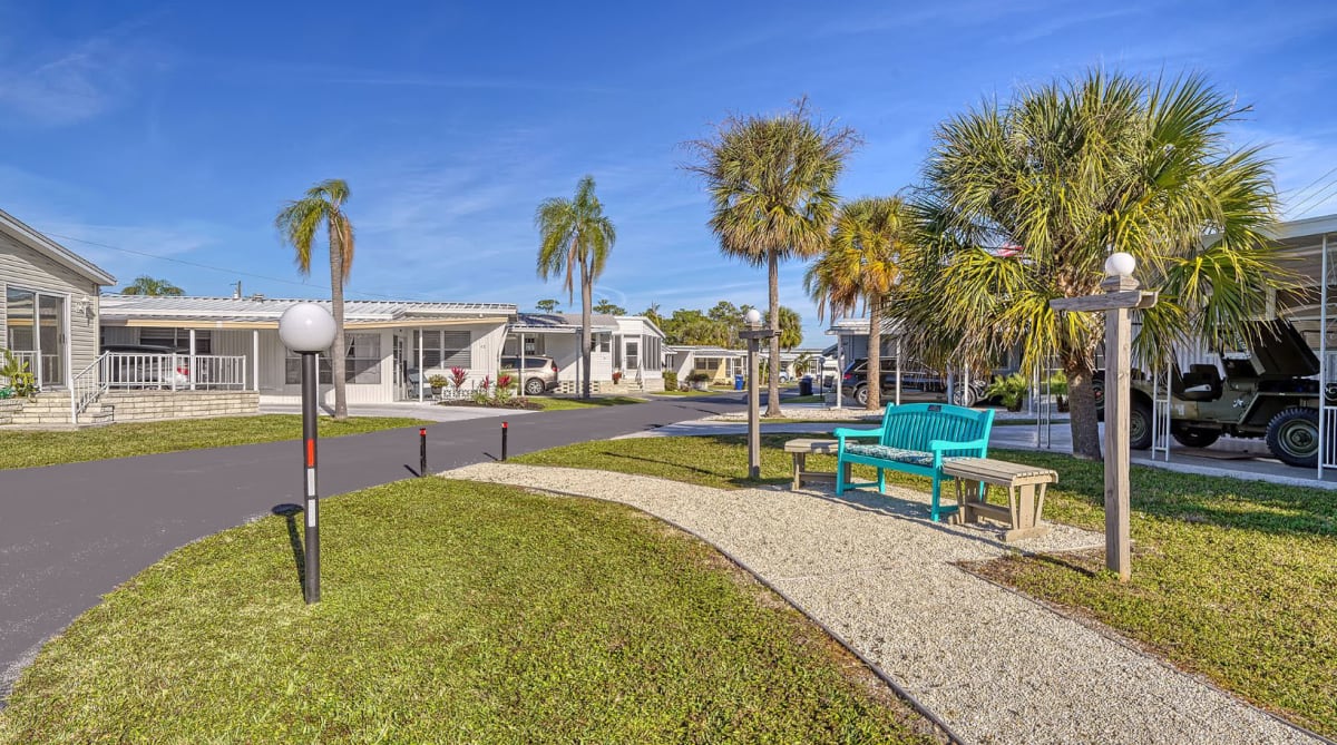 Photos and Video of Buckingham Club MHP in Sarasota, FL