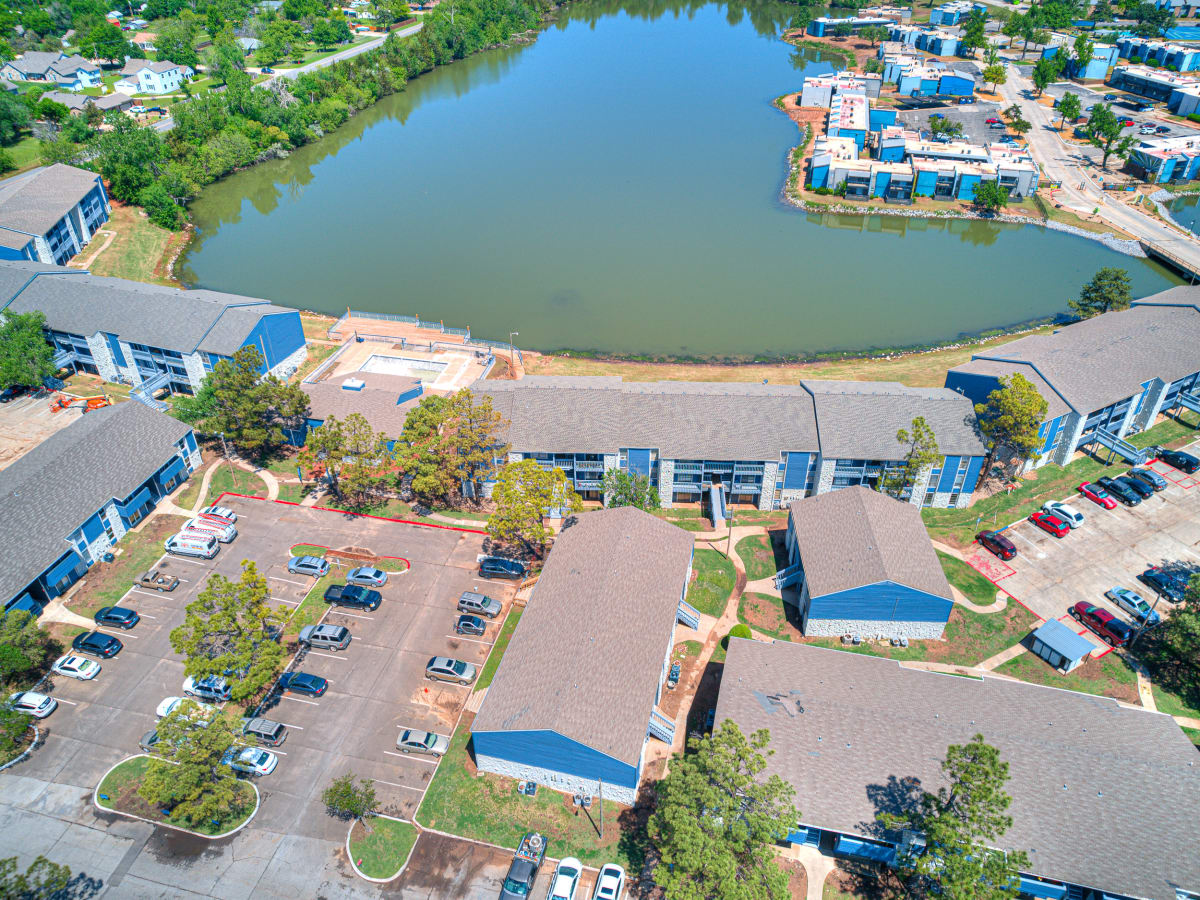 Apartments for Rent in Oklahoma City | Diamond Lake