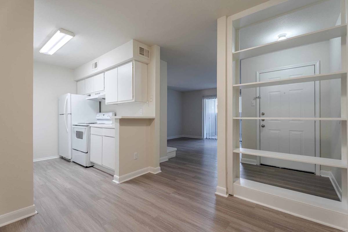 Apartments in Energy Corridor | 2400 Briarwest Apartments