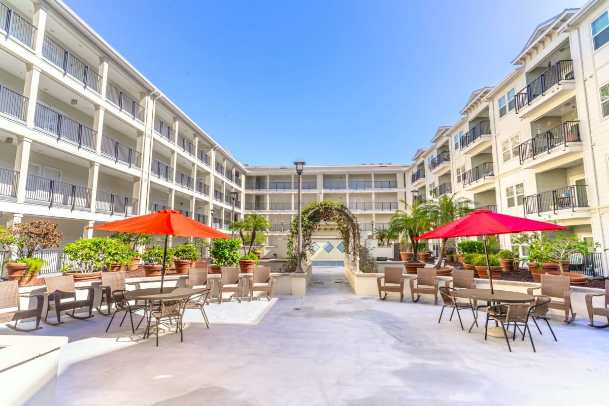 Photos and Video | Harbour's Edge | Concord Rents | Concord Management ...