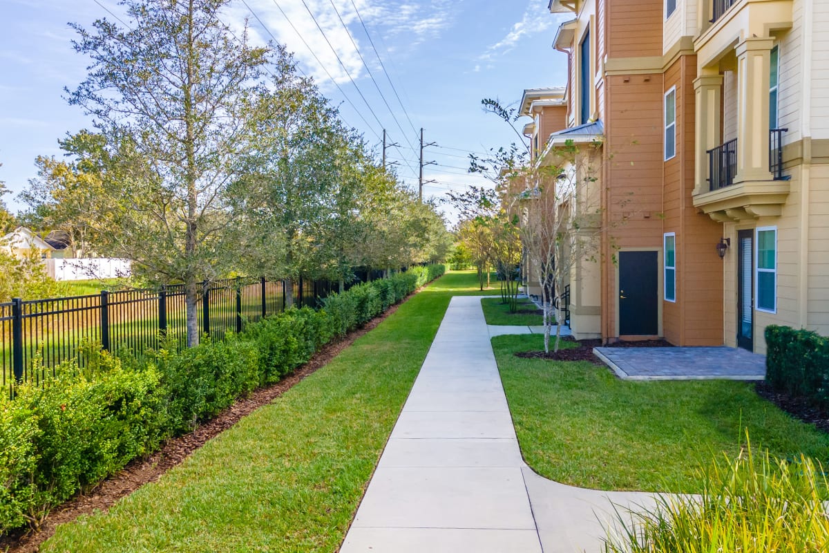 Photos and Video | Enclave at Alafaya