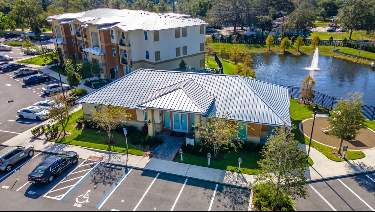 Photos and Video | Enclave at Alafaya