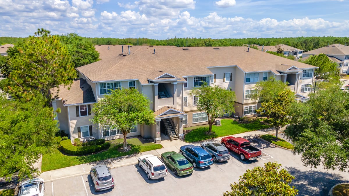 Property details for Hunters Run Apartments from Concord Management