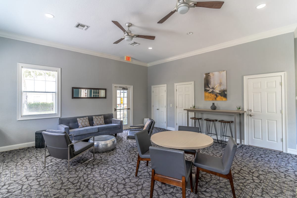 Photos and Video | Hunters Run Apartments | Concord Rents | Concord ...