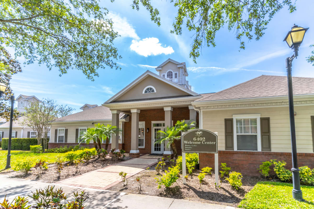 Photos and Video | Hunters Run Apartments | Concord Rents | Concord ...