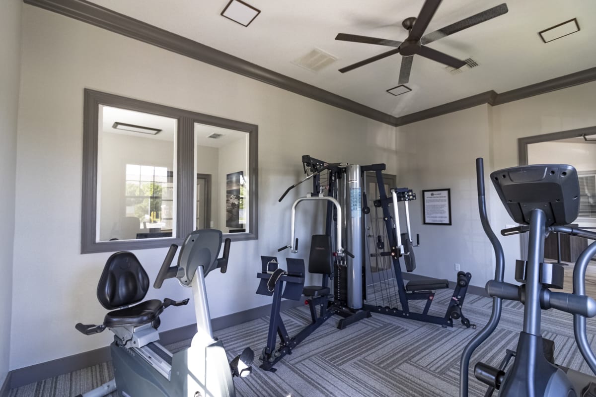 Photos and Video | Wickham Club Apartments | Concord Rents