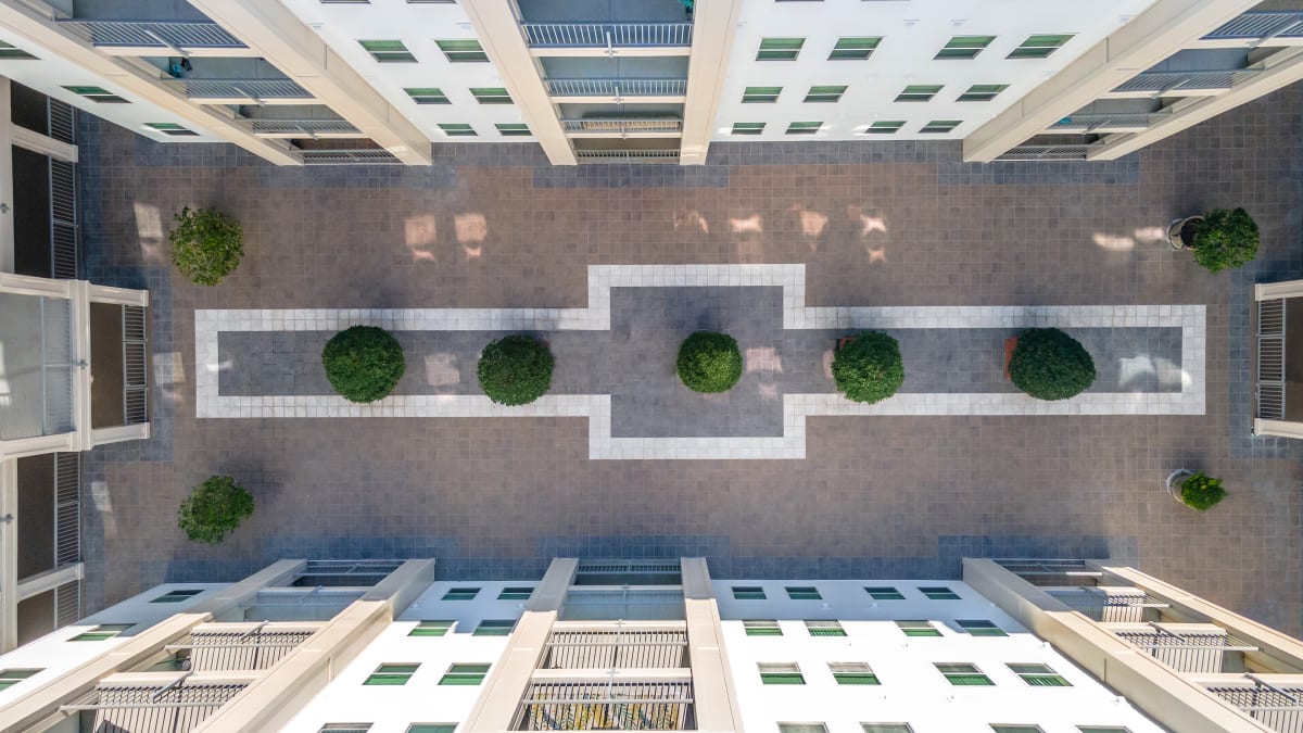 Property details for Lexington Court Apartments from Concord Management