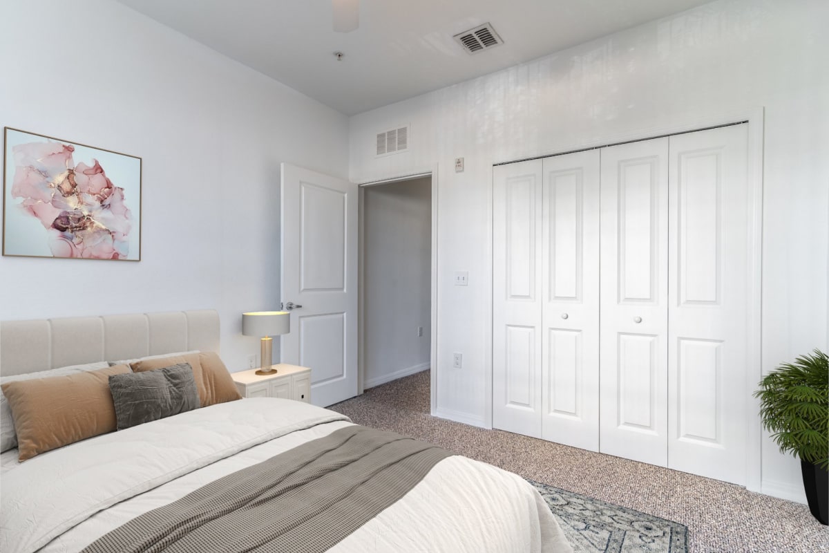 Property details for Lexington Court Apartments from Concord Management