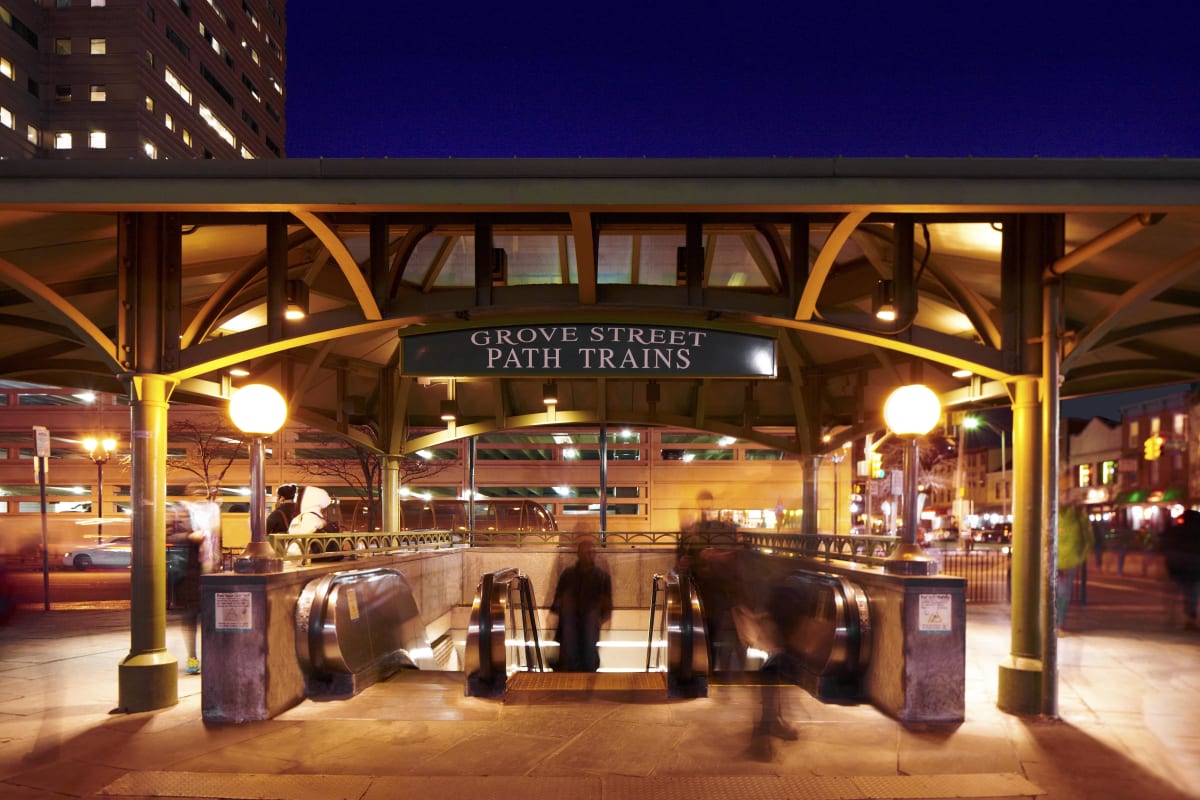 Photos and Video of Grove Pointe Rentals in Jersey City, NJ