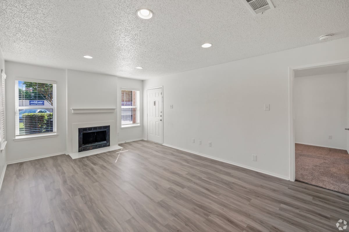 Photos and Video of Heather Ridge Apartments in Irving, TX