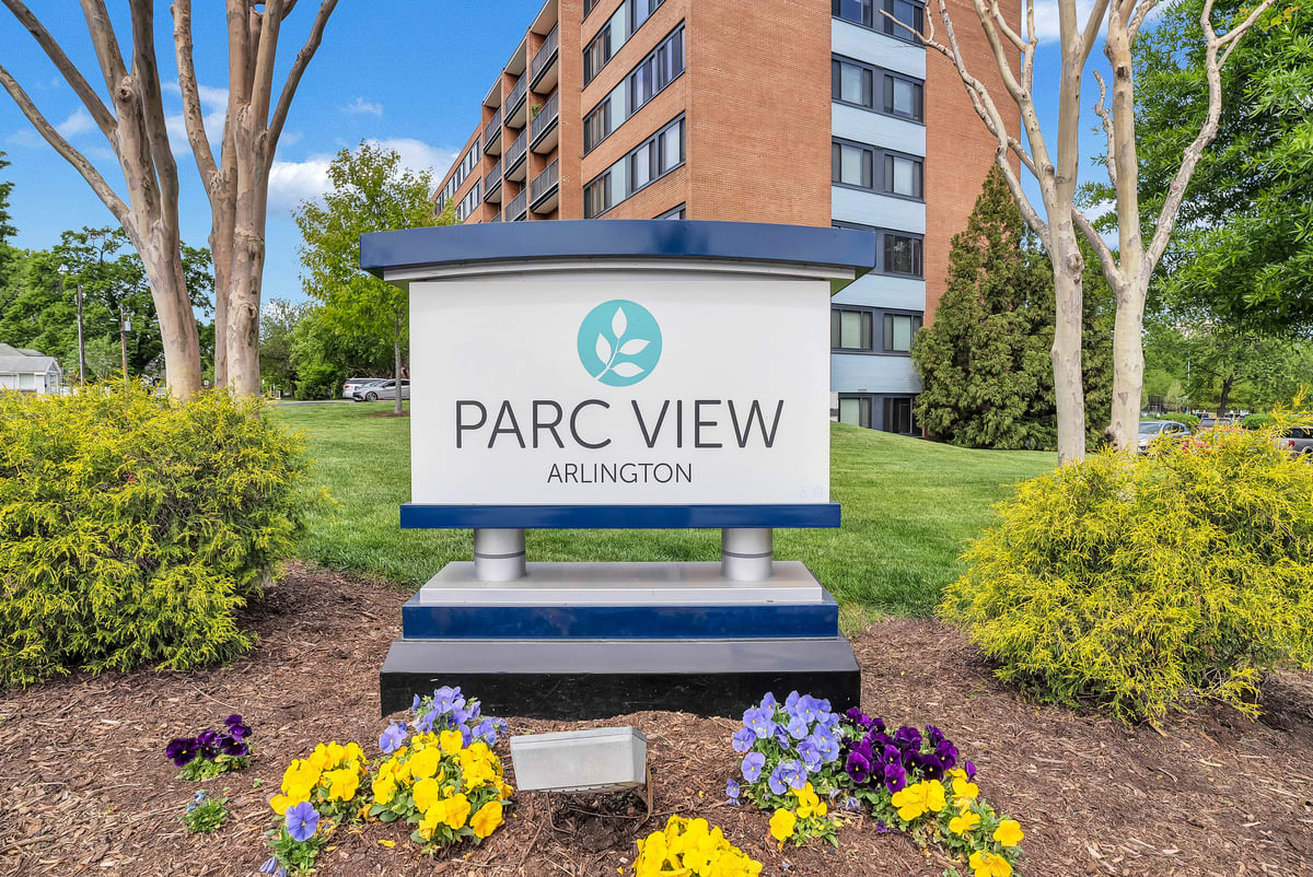 Photos and Video of Parc View Apartments in Arlington, VA