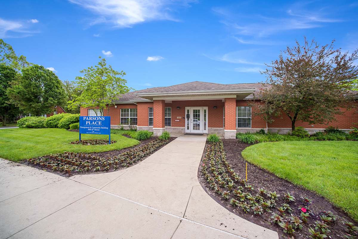 Photos and Video of Parsons Place Apartments in East St. Louis, IL