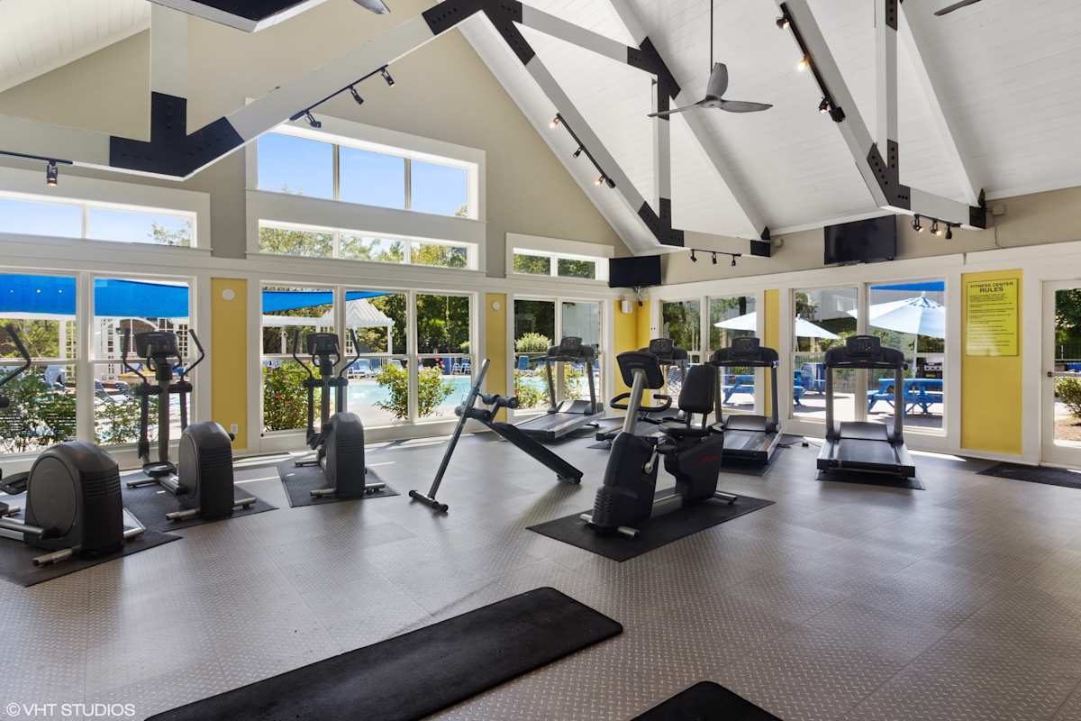 Apartments for Rent in Oakley, Cincinnati | BrookStone Village