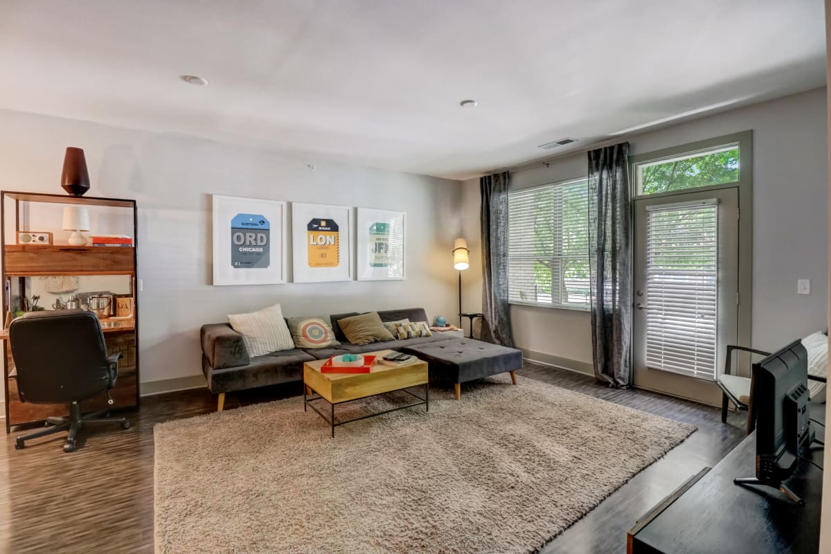 Oakley, OH Apartments for Rent | Heritage at Oakley Square