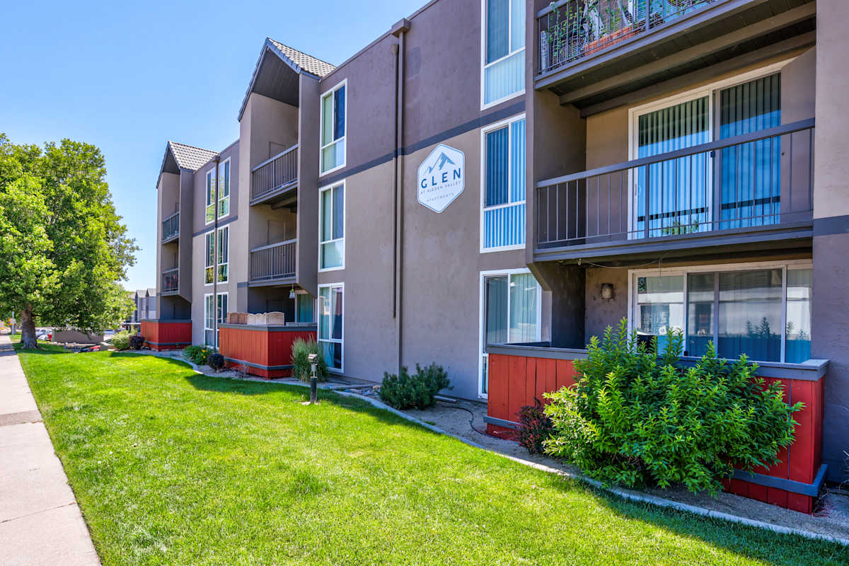Apartments for Rent in South Reno, NV | Glen at Hidden Valley
