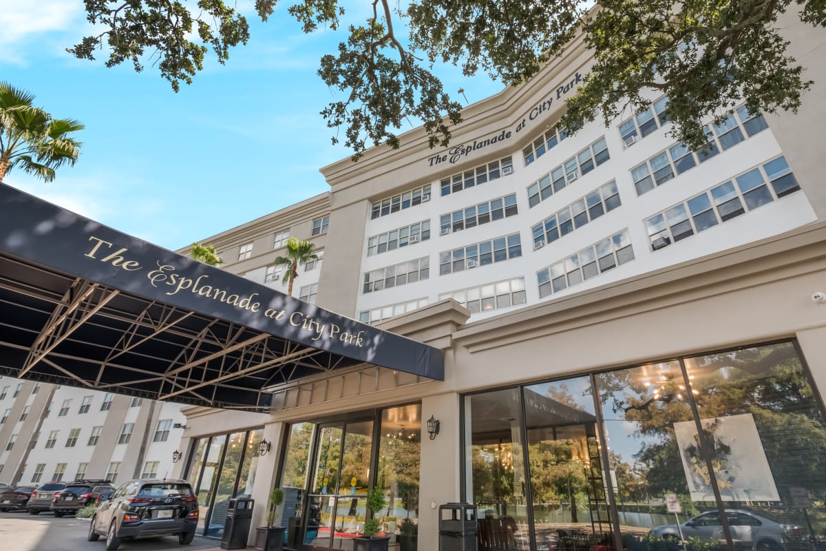New Orleans Luxury Apartments for Rent | Esplanade