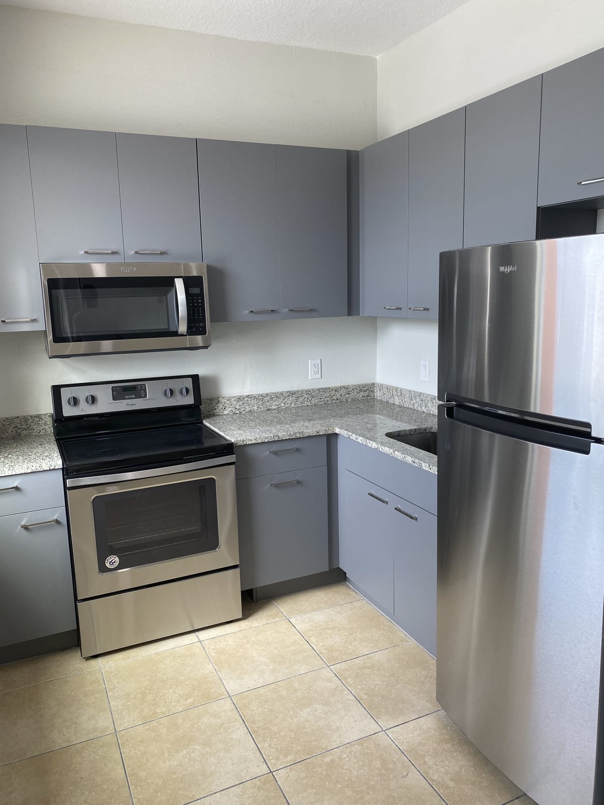 Apartments for Rent in Orlando, FL | Colonial Drive Apartments