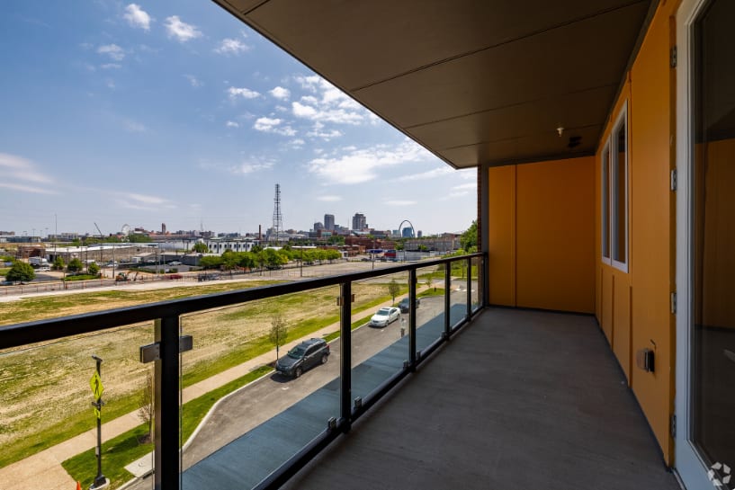 Photos and Video of 2200 LaSalle in St Louis, MO