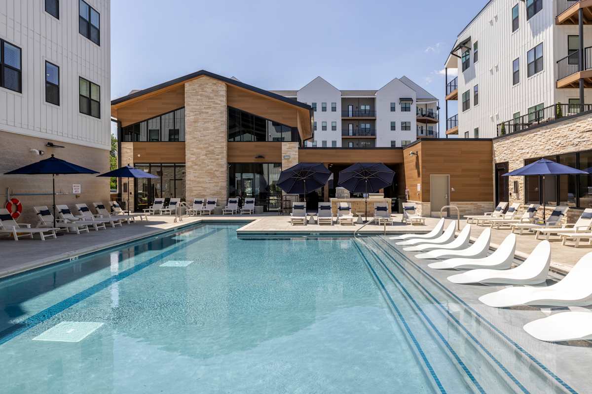 Apartments for Rent in St. Peters, MO | Timber Club