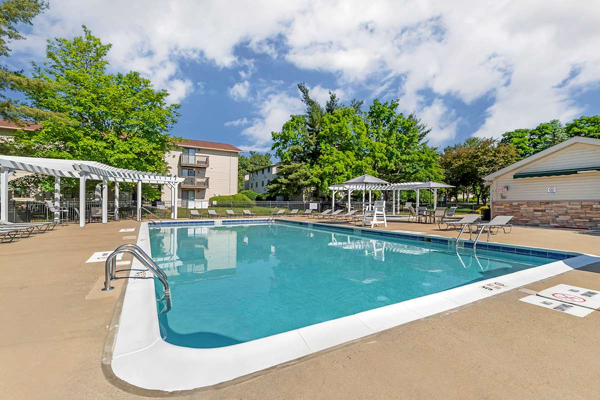 Apartments for Rent in Plainsboro | Quail Ridge