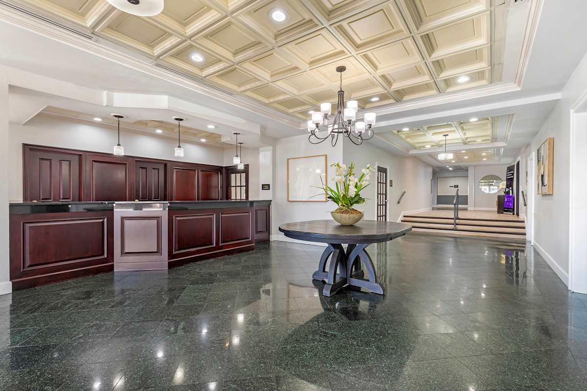 Apartments for Rent in Alexandria, VA | Seminary Towers