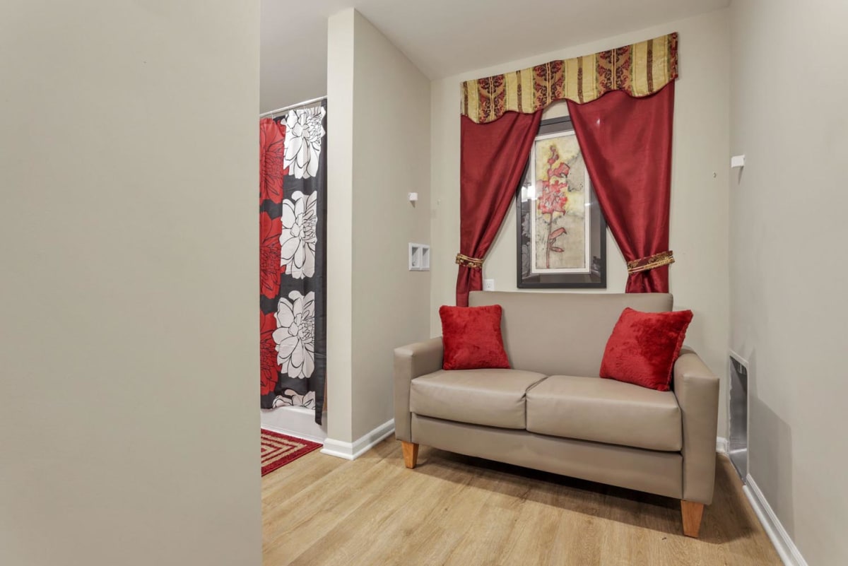 Photos and Video of McKinley Manor in Columbus , OH