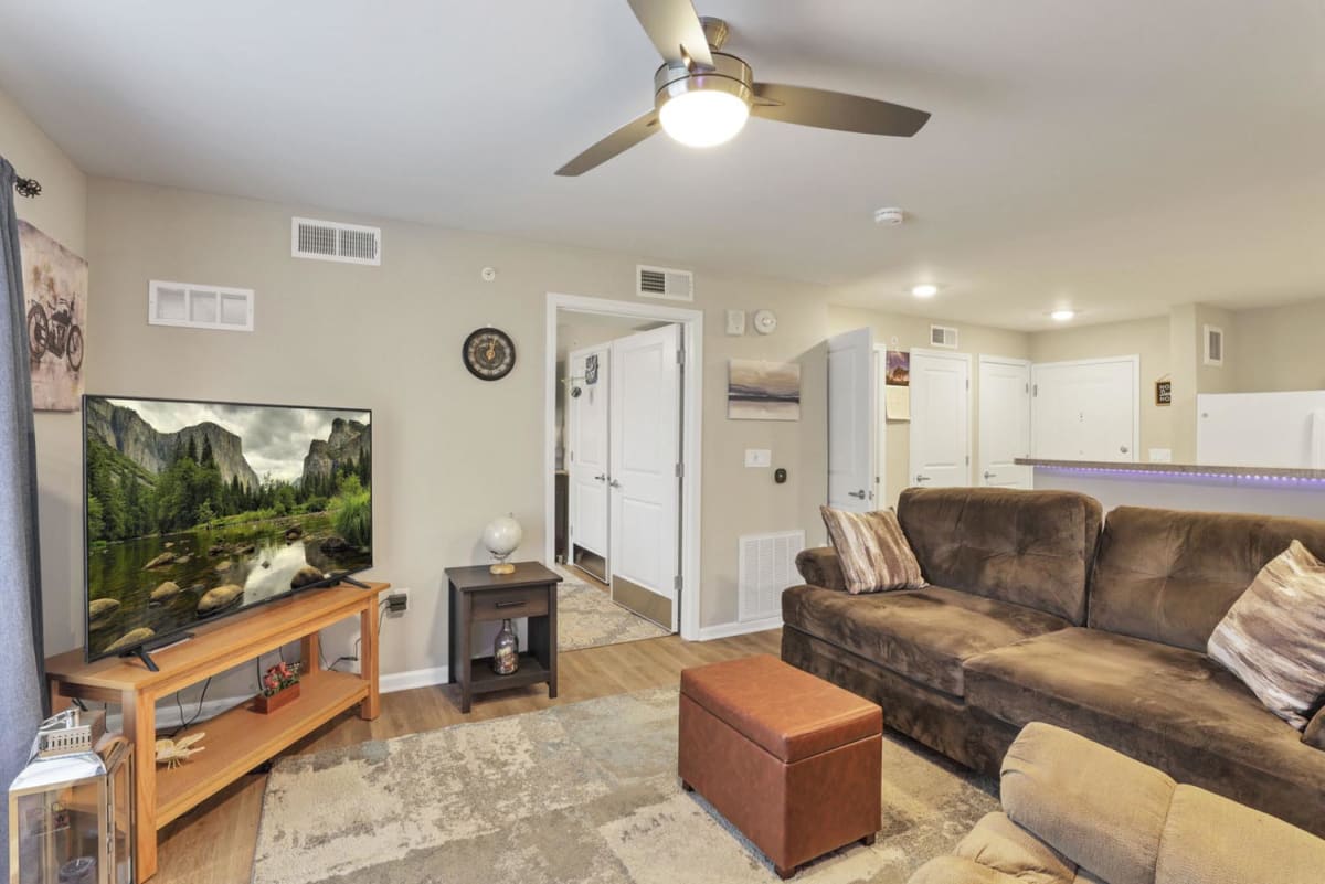 Photos and Video of McKinley Manor in Columbus , OH