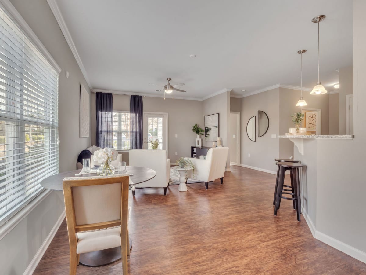 Photo Gallery | Enclave at Bailes Ridge Apartments