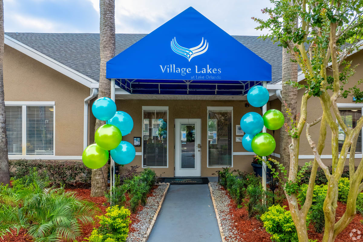 Apartments For Rent in Rosemont, FL | Village Lakes | Photos