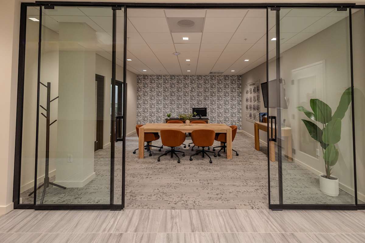 Luxury Apartments for Rent in Olivette, MO | The Clover