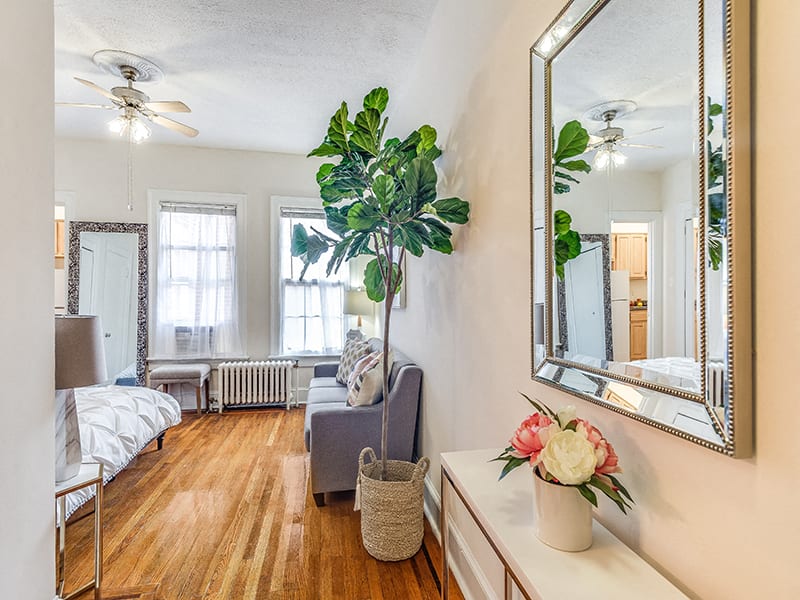 14th Street DC Apartments | Highview & Castle Manor | Photo Gallery