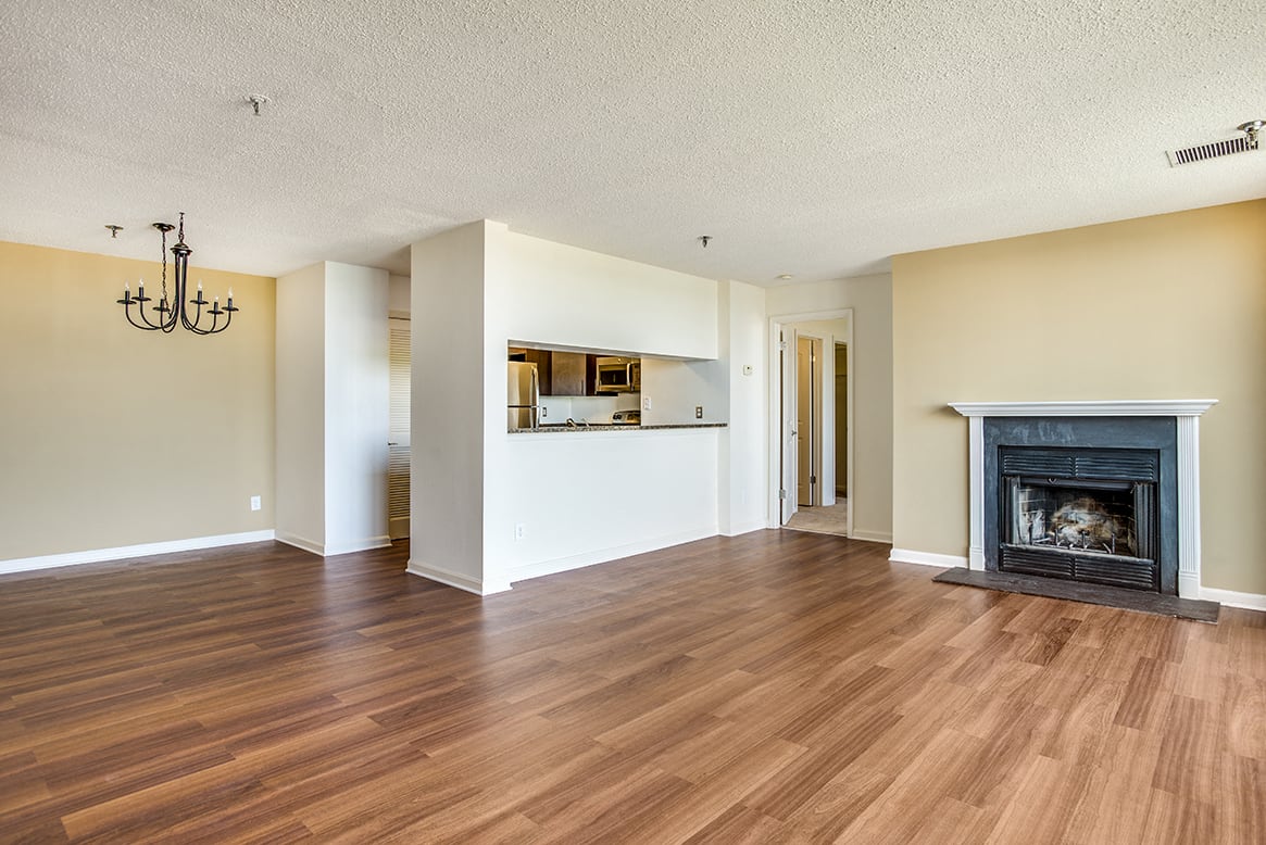 Gaithersburg, Maryland Apartments | Residences at Rio